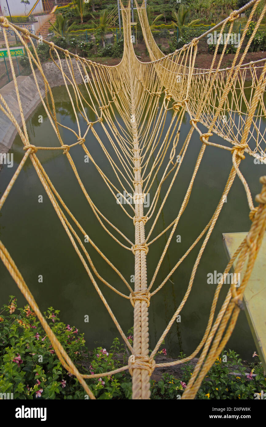 Rope river crossing hi-res stock photography and images - Alamy