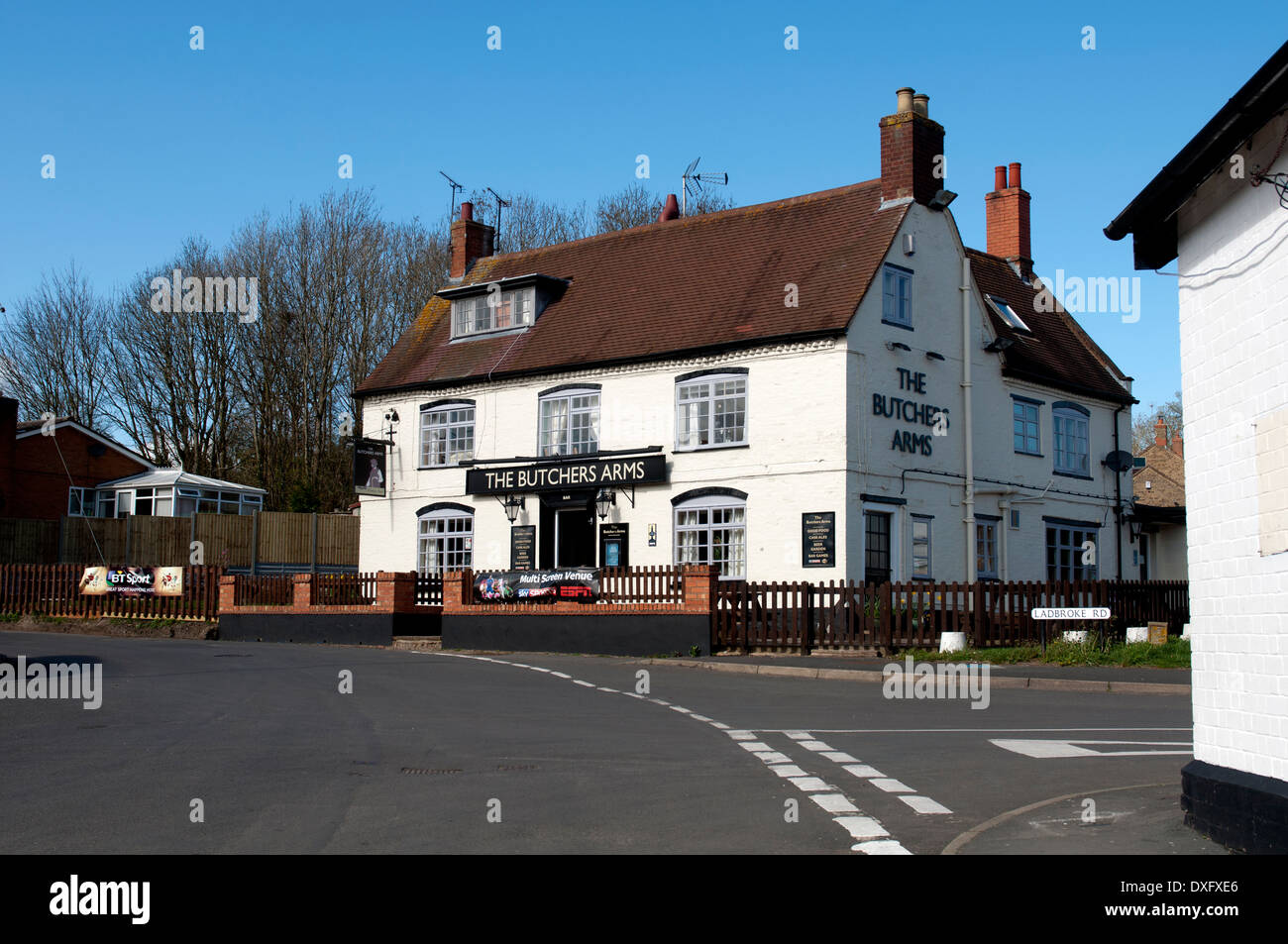 The butchers arms bishops itchington hi-res stock photography and ...