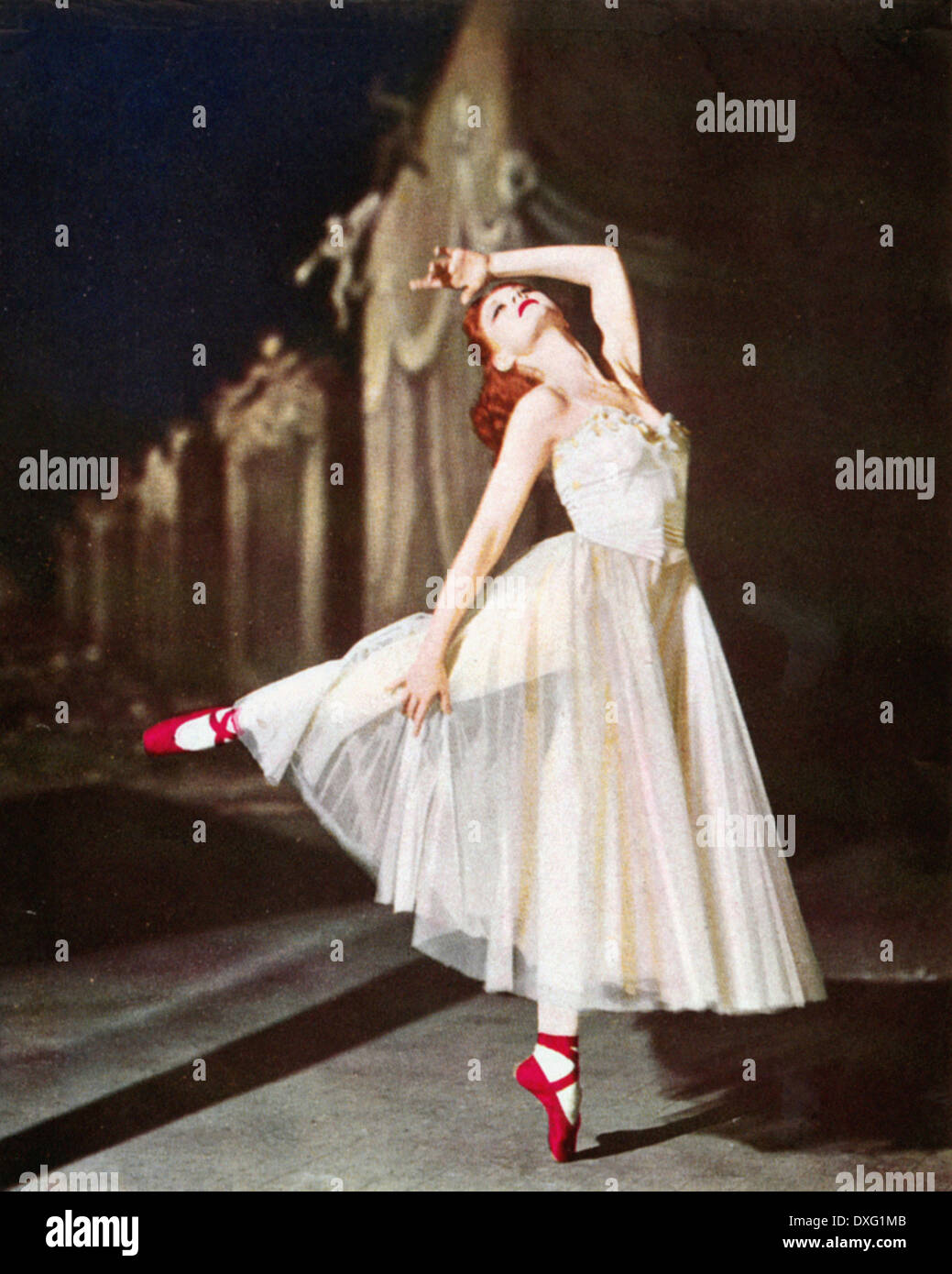 Red shoes 1948 hi-res stock photography and images - Alamy