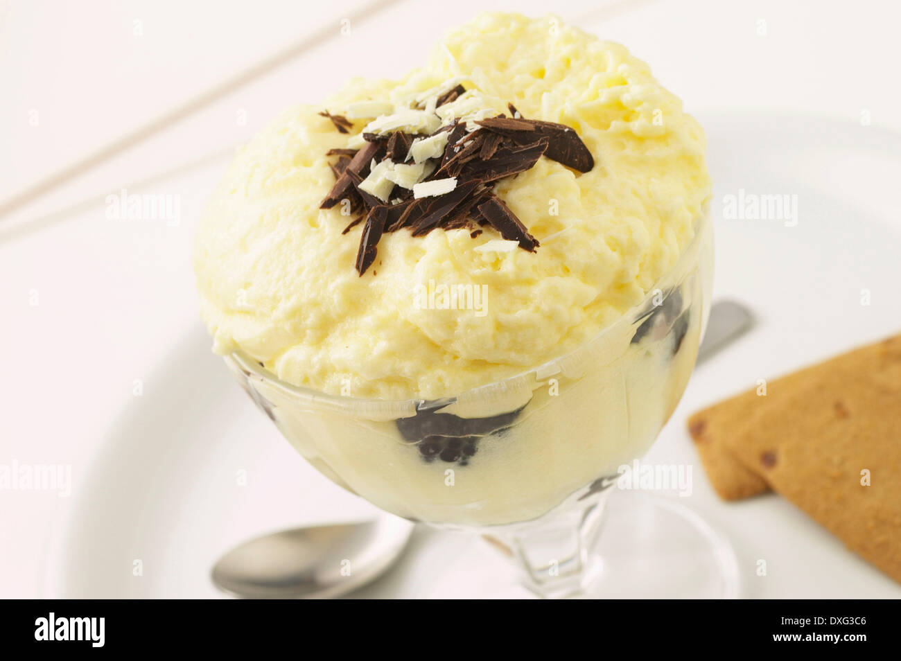 Glass bowl dish hi-res stock photography and images - Alamy