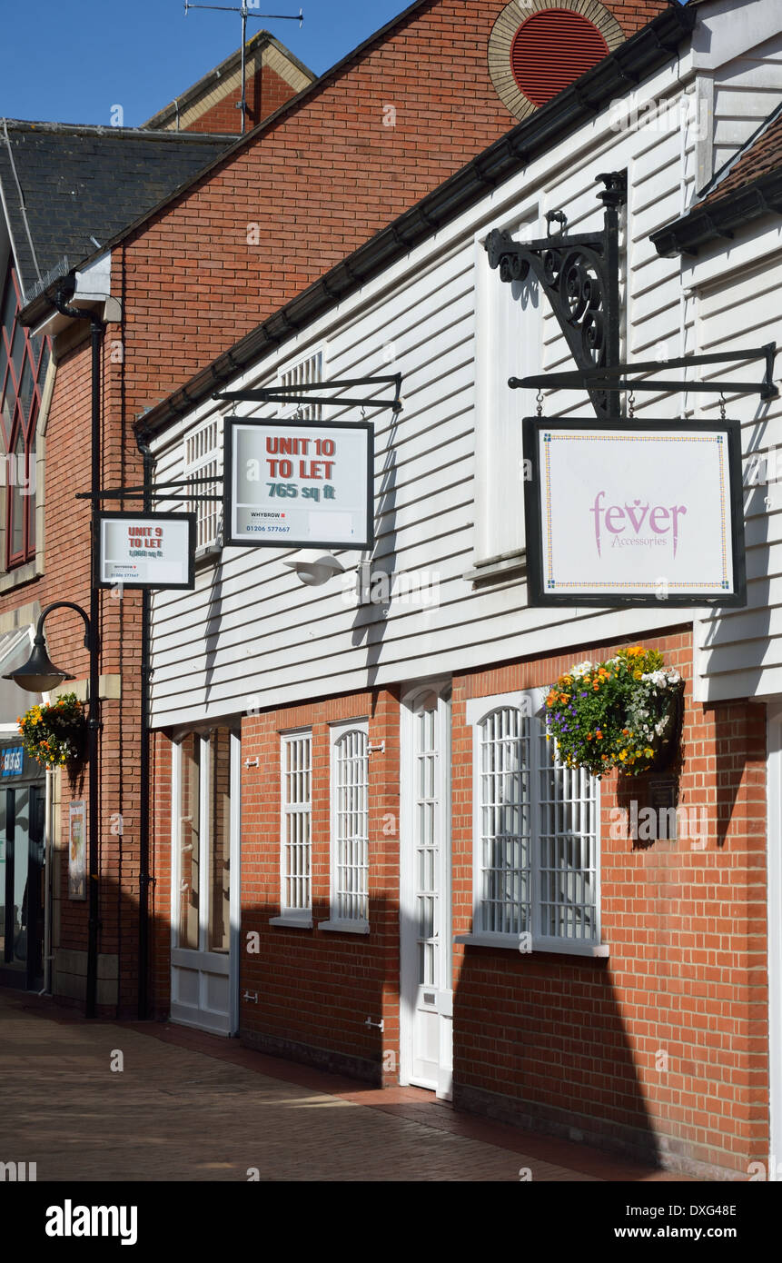 Units to let in modern shopping mall Stock Photo - Alamy