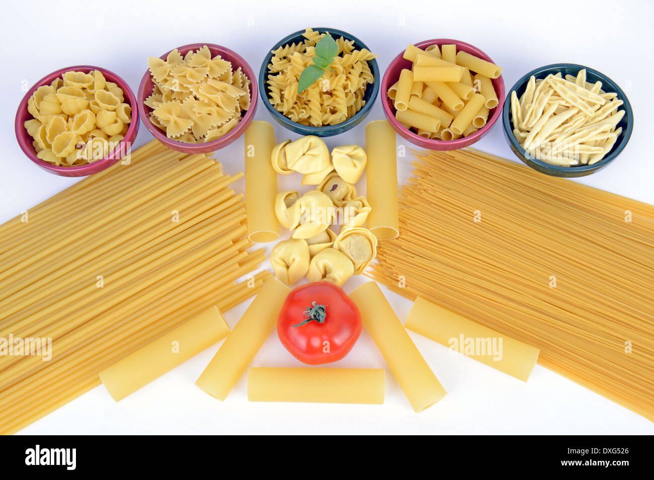 Spaghettini Spagetti Cannelloni Maccheroncini Maccaroni Tortellini ...