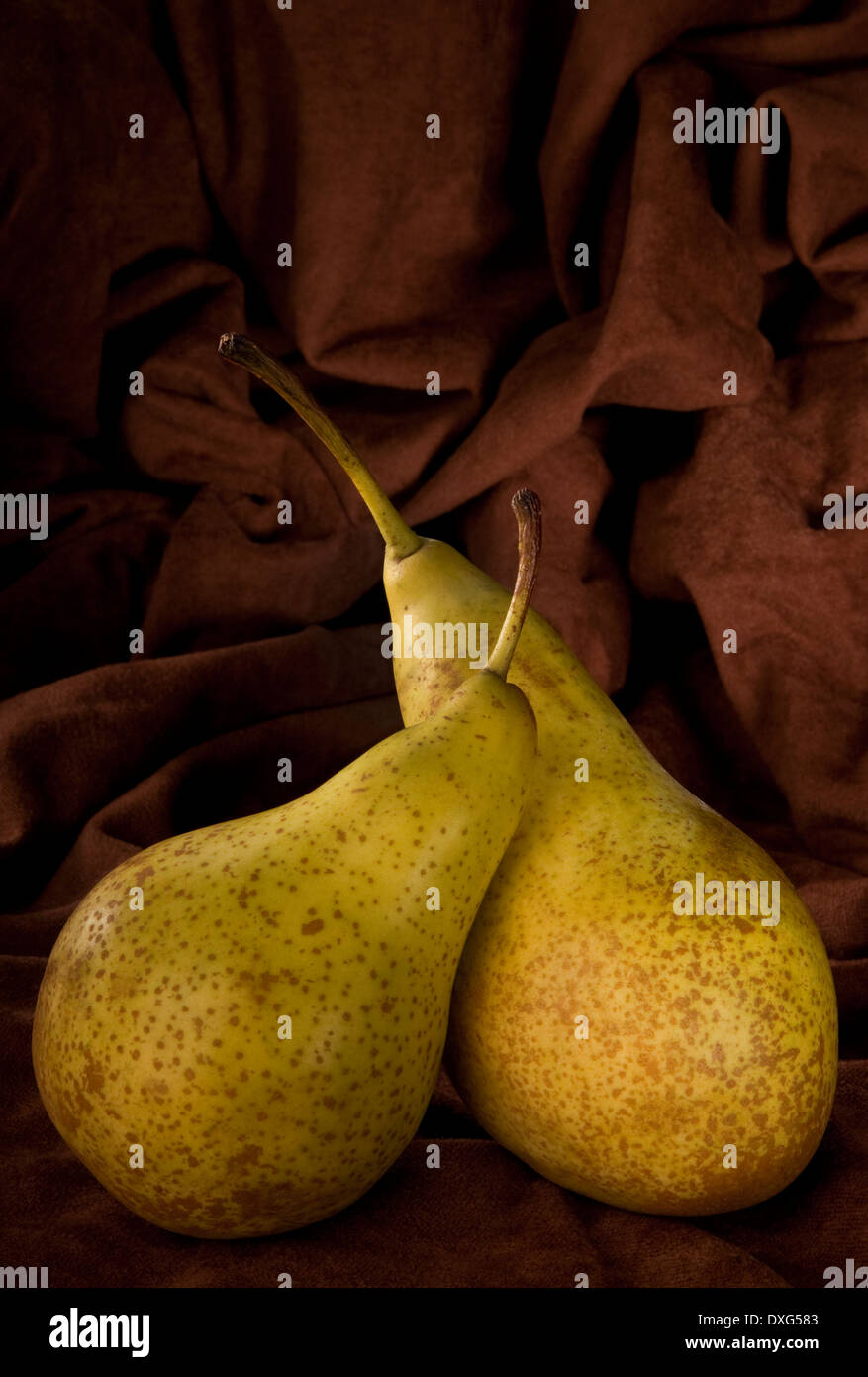 Two fruit hi-res stock photography and images - Alamy