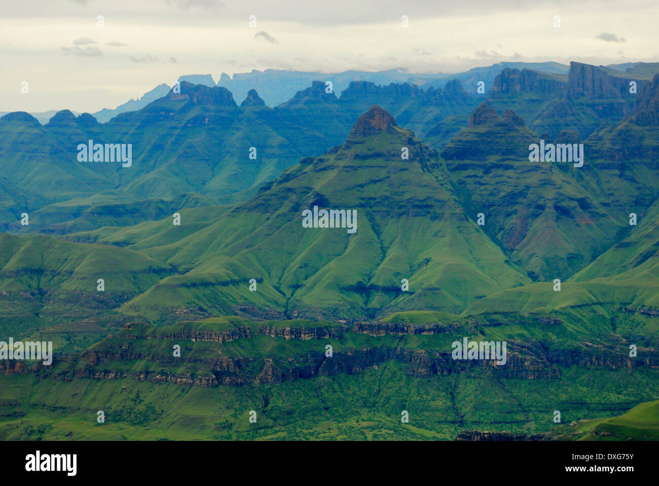 View south from above Ifidi Pass across the Mnweni Cutback towards The ...