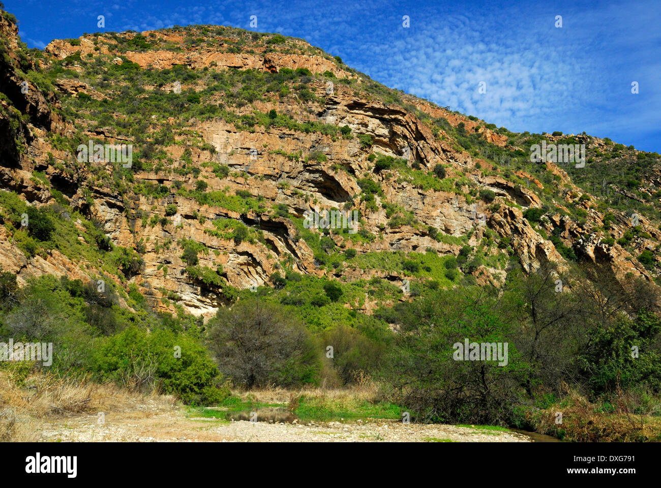 Buckled mountain hi-res stock photography and images - Alamy
