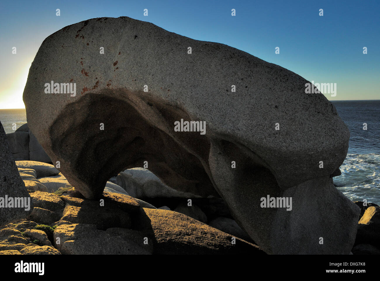 Granite rock formation at Llandudno beach, Cape Town Stock Photo - Alamy