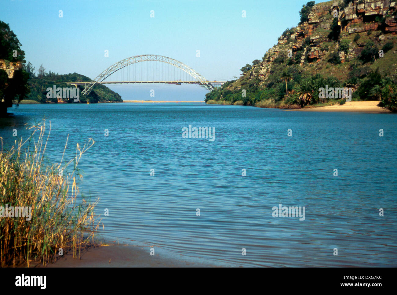 Road bridge over Umtamvuna River mouth, Port Edward Stock Photo - Alamy