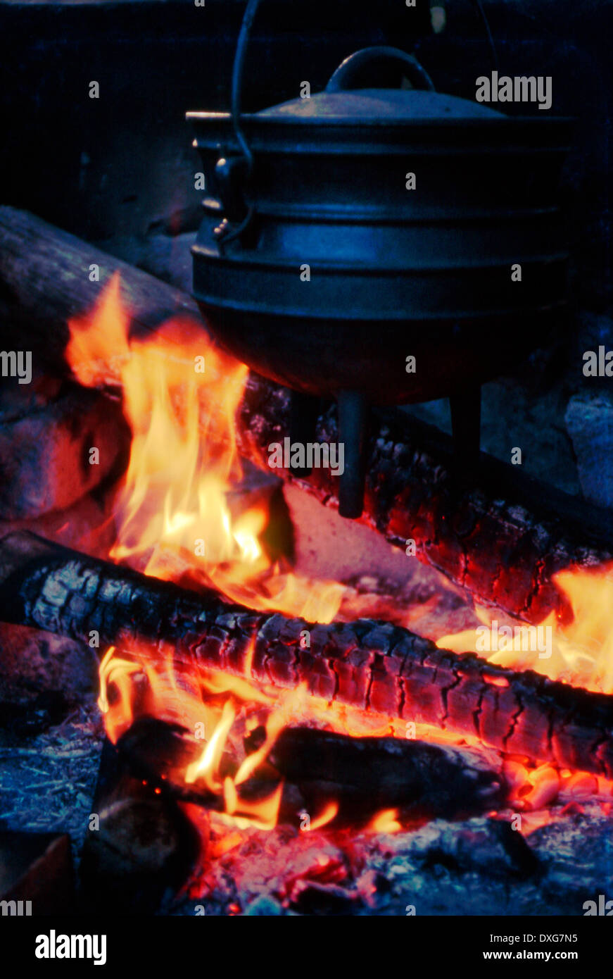 Potjiekos in three legged pot on campfire at Lala Nek Stock Photo - Alamy