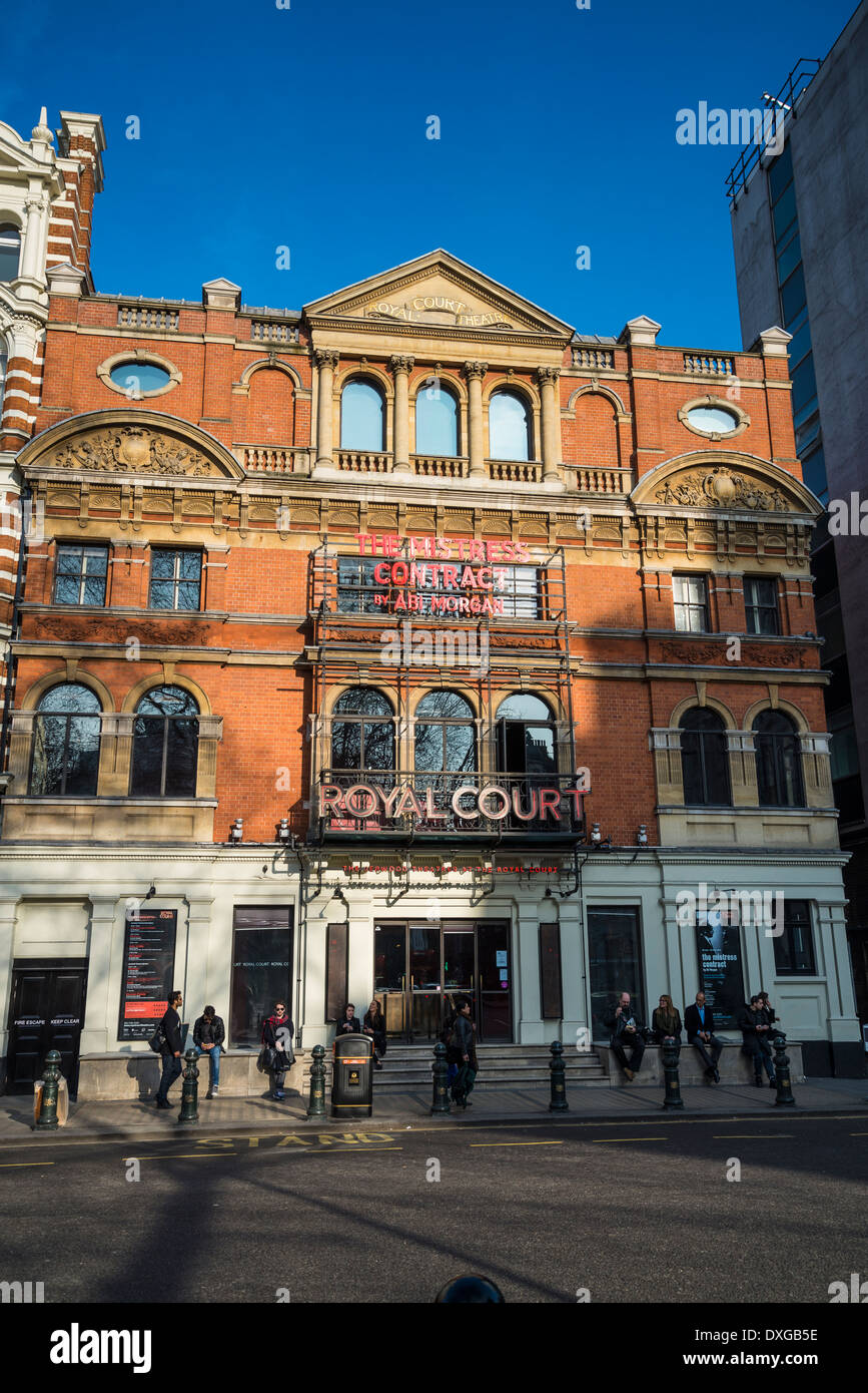Chelsea theatre london hi-res stock photography and images - Alamy