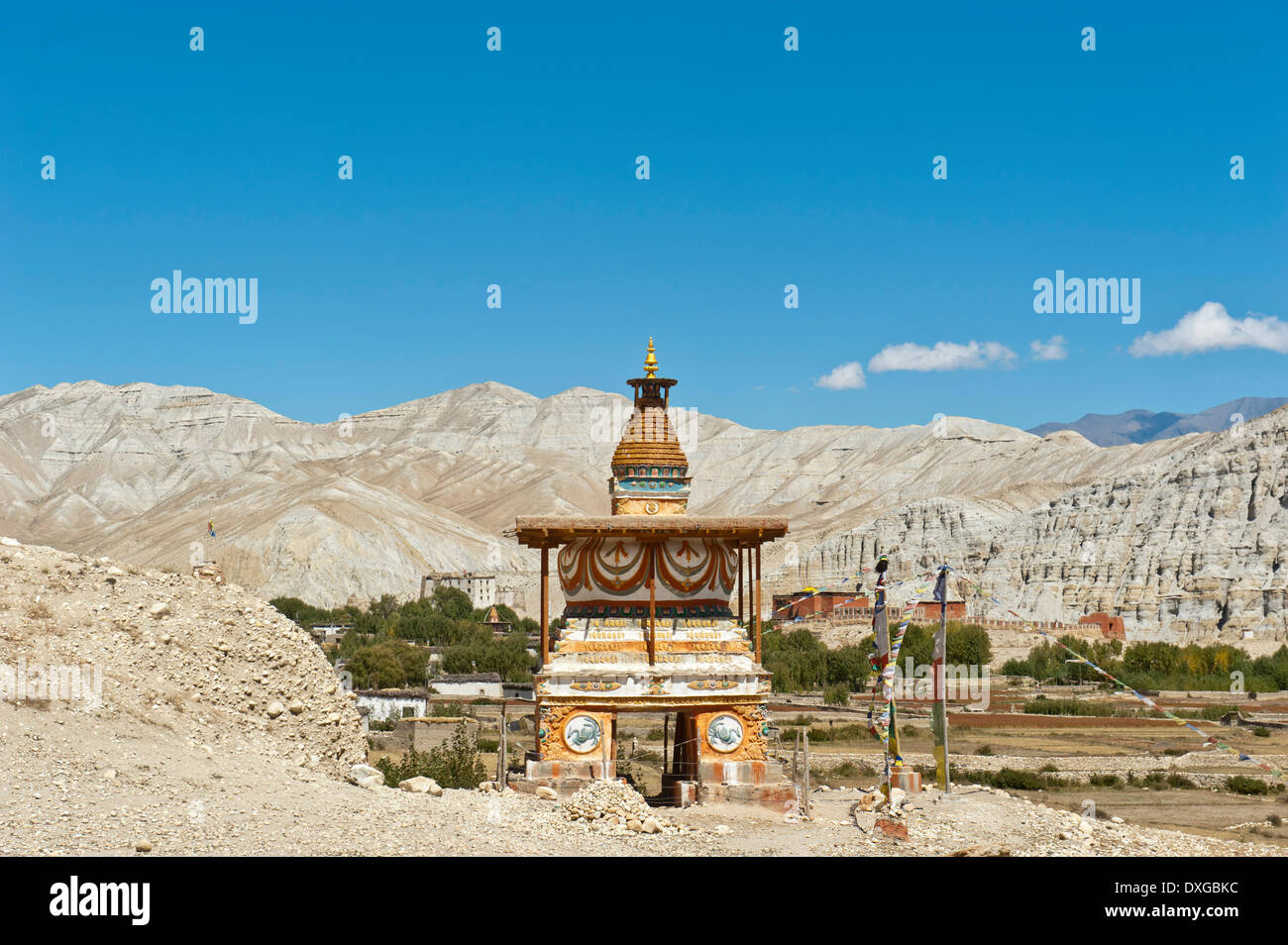 Stupa scenery hi-res stock photography and images - Alamy