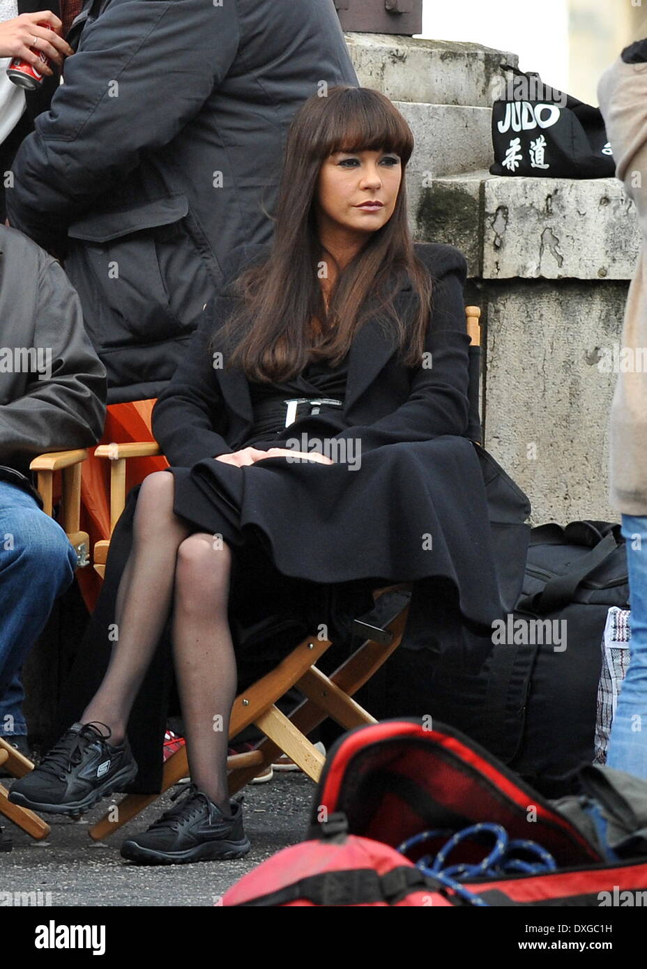 Catherine Zeta-Jones filming scenes for the upcoming movie sequel 'Red ...