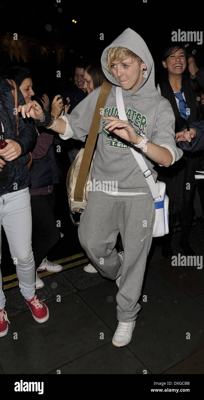 Charlotte Rundle of MK1 X Factor contestants arriving back at the hotel ...
