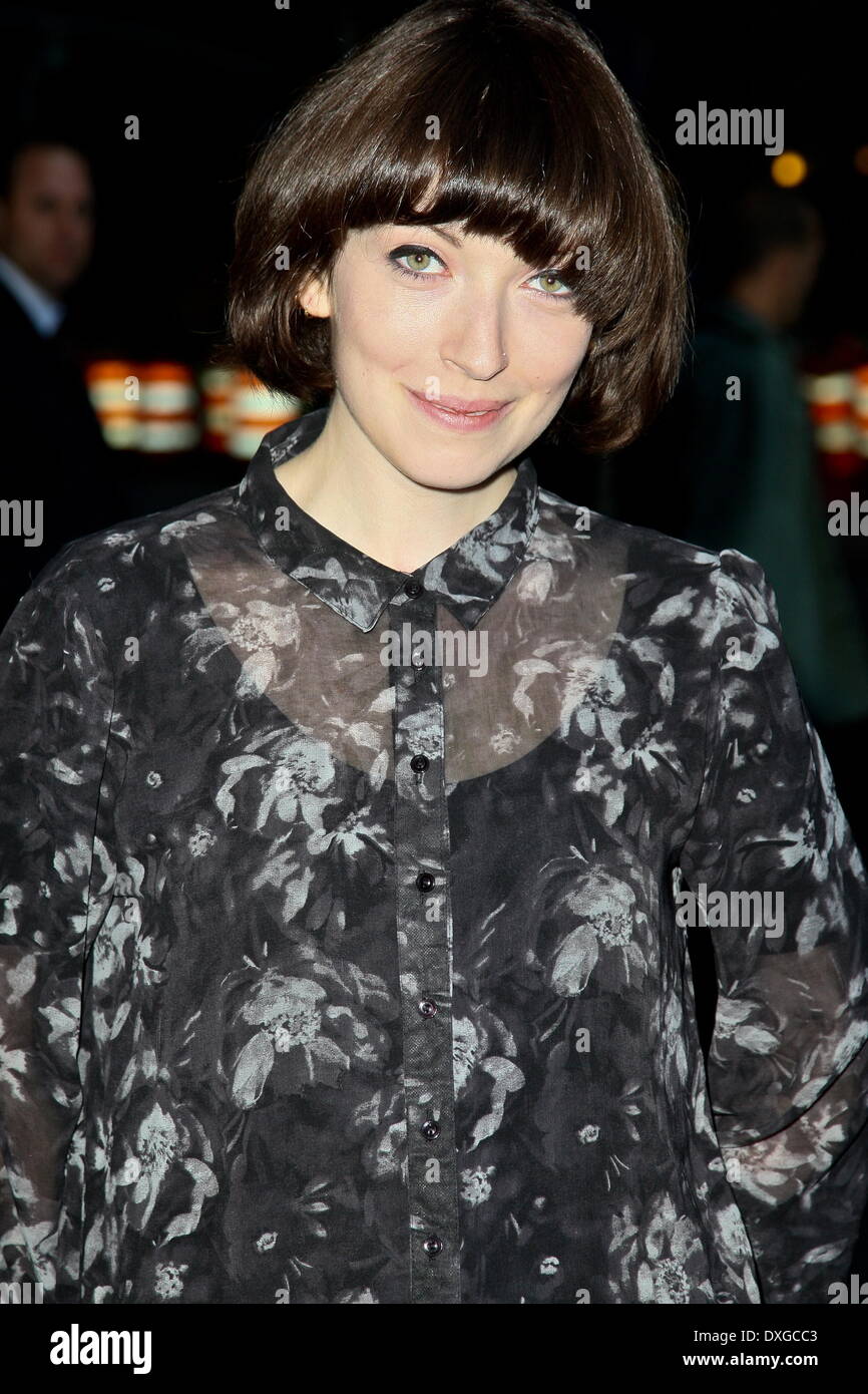 Elena Tonra of Daughter 'The Late Show with David Letterman' held at ...