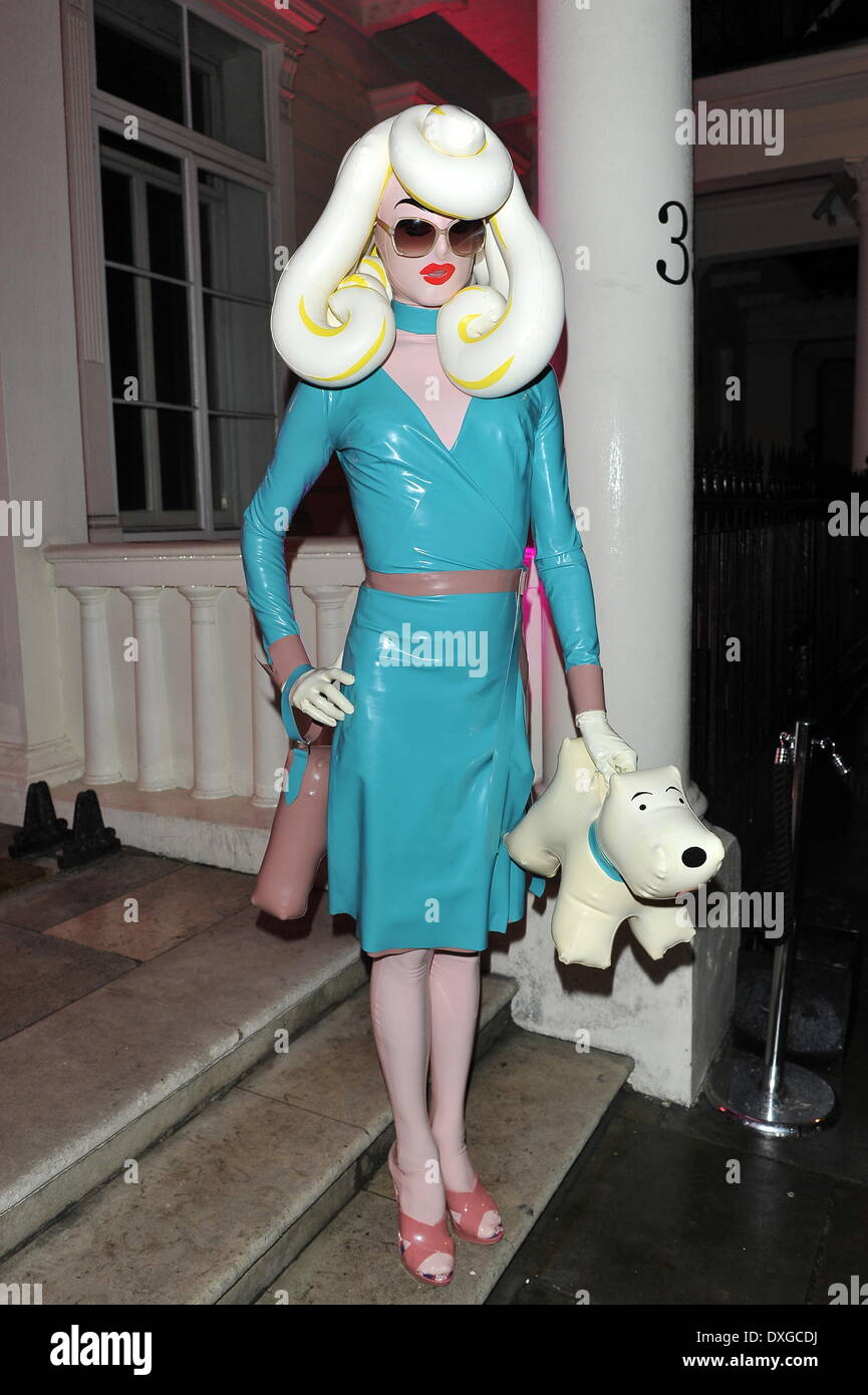 Miss Pandemonia Jimmy Choo & W Magazine host a dinner in honor of ...