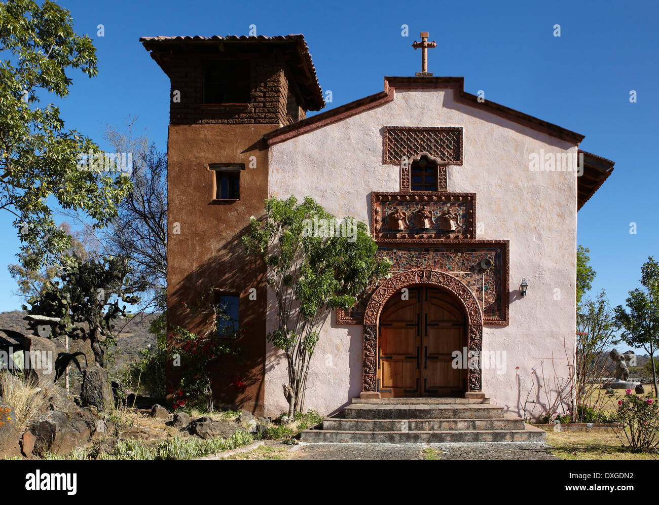 Mexico chapels hi-res stock photography and images - Alamy
