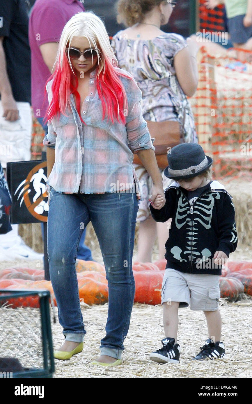 Max Bratman and Christina Aguilera Christina Aguilera enjoys a day at Mr. Bones Pumpkin Patch ...
