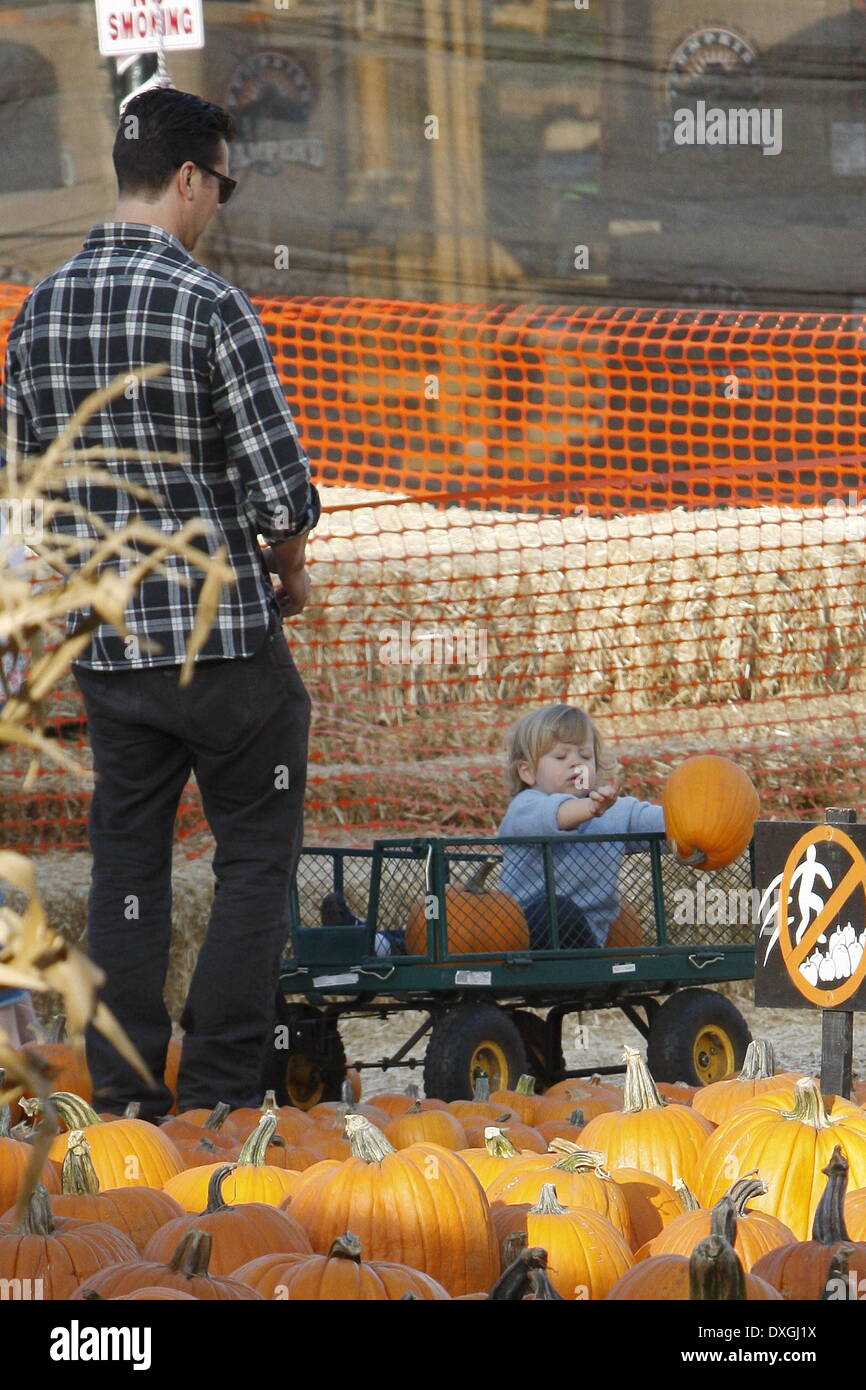 Hayes MacArthur and son Theodore Hayes MacArthur Actress Ali Larter ...