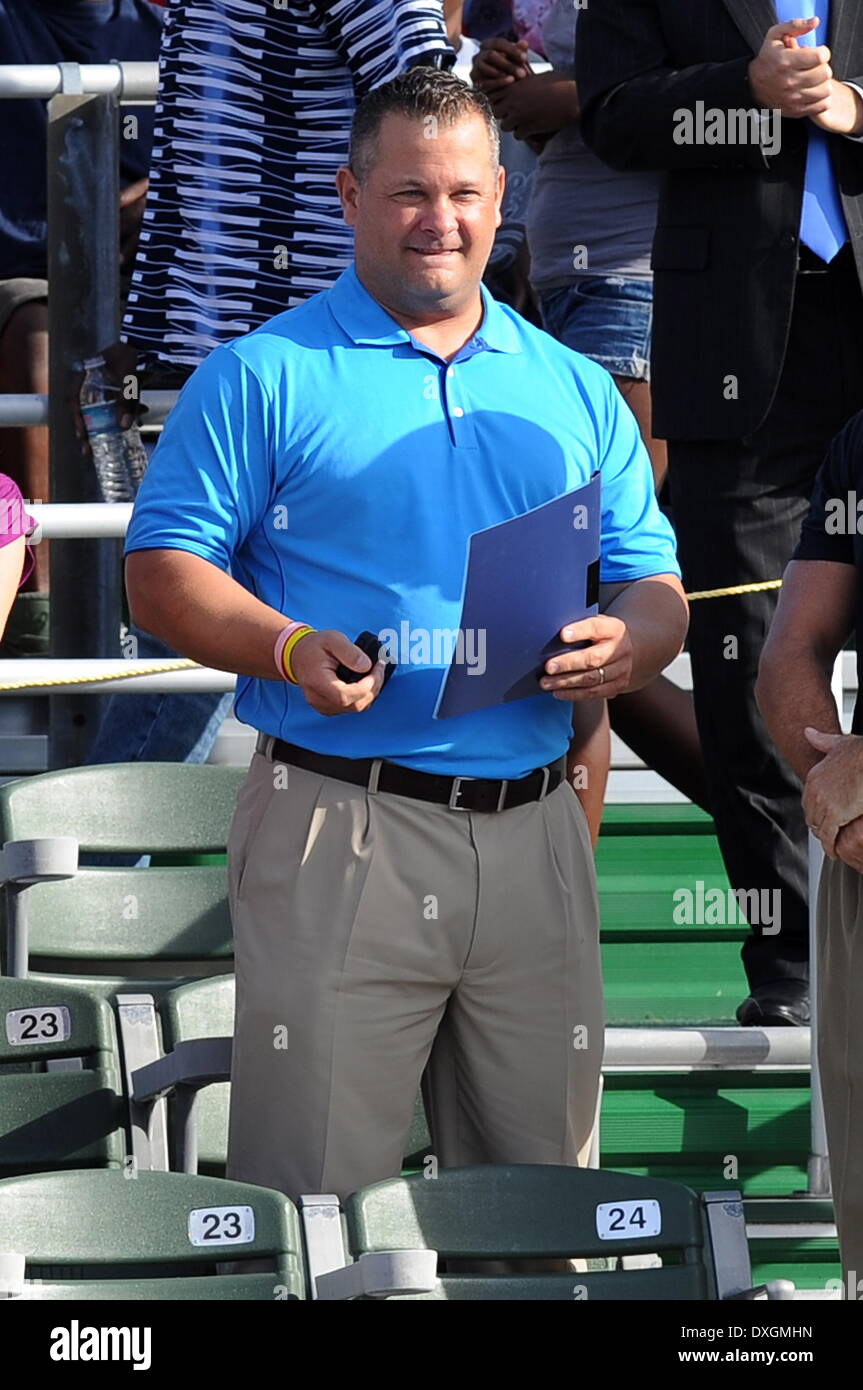 Scott Van Duzer Grassroots Event at the Delray tennis Center for the ...