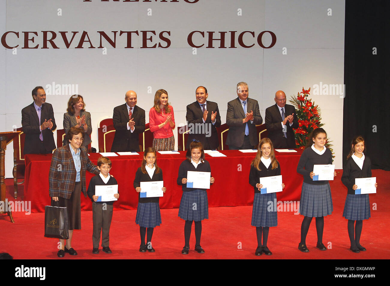 Spanish Princess Letizia hosts the children's literature awards ...