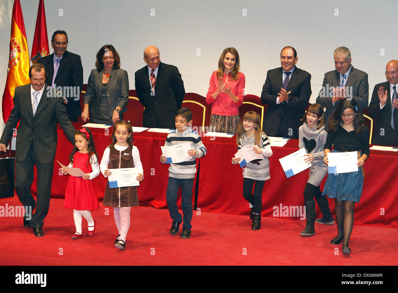 Spanish Princess Letizia hosts the children's literature awards ...