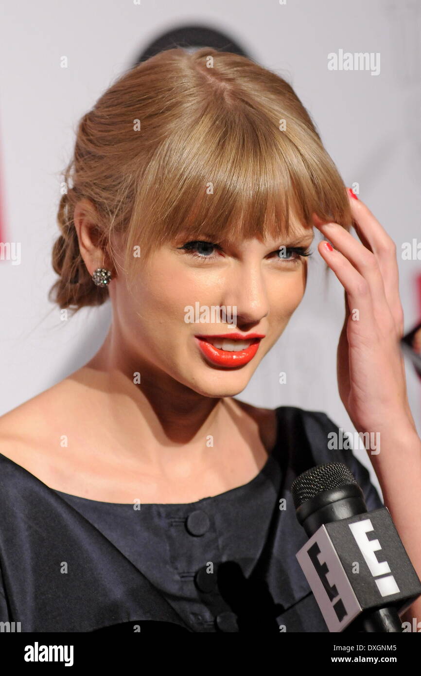 Taylor Swift Taylor Swift and Target 'Red' Deluxe Edition CD release ...