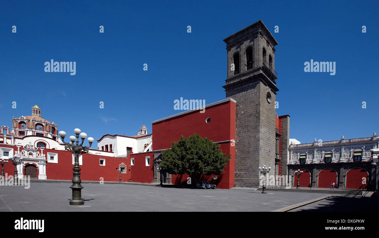 América, Mexico, Puebla state, Puebla city, Santo Domingo church Stock ...
