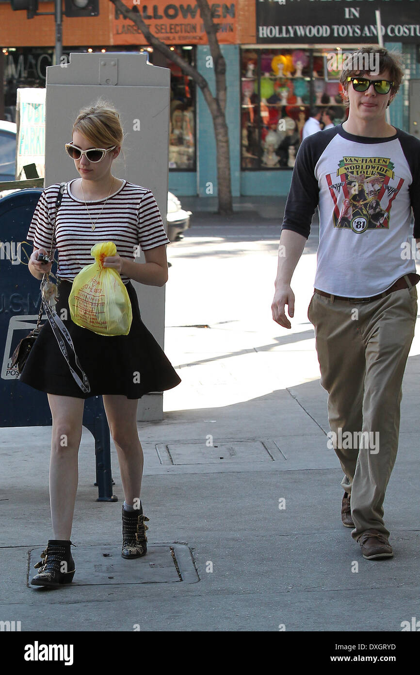 Emma Roberts Julia Roberts Halloween
