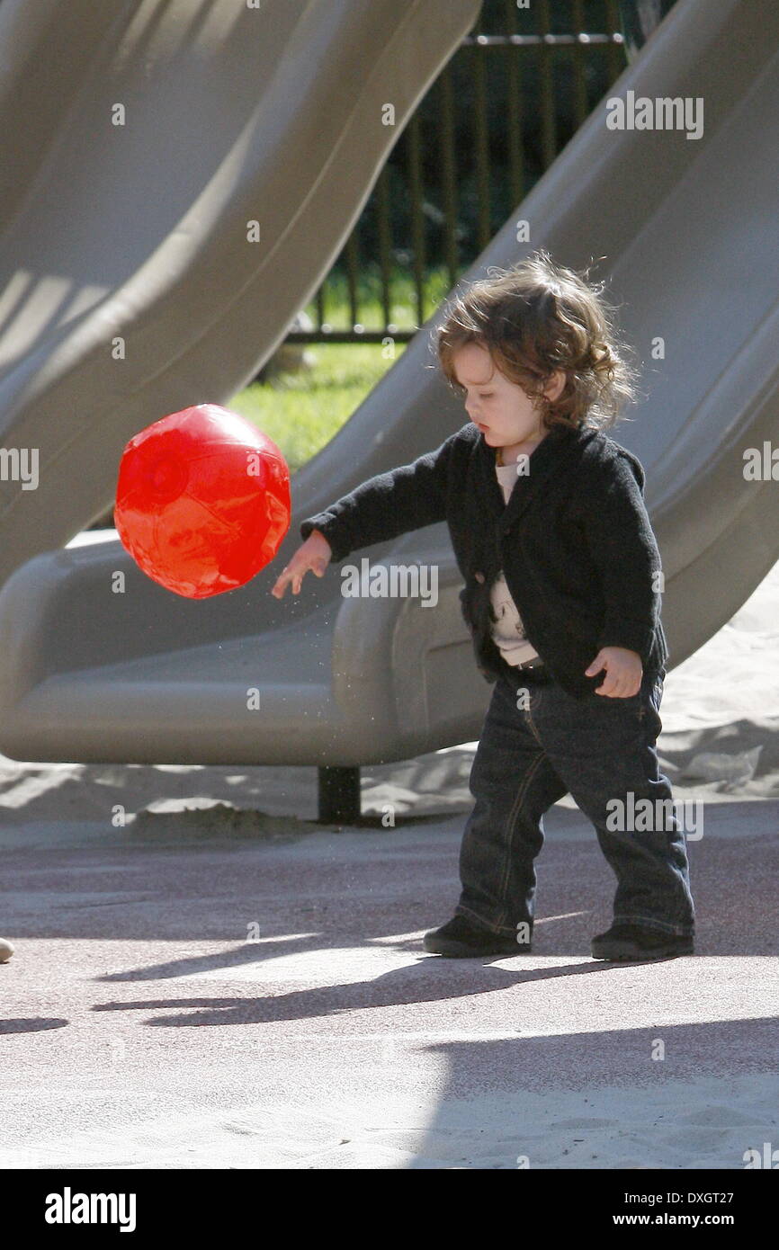 Rodger Berman seen with his son Skyler at the park in Beverly Hills Los ...