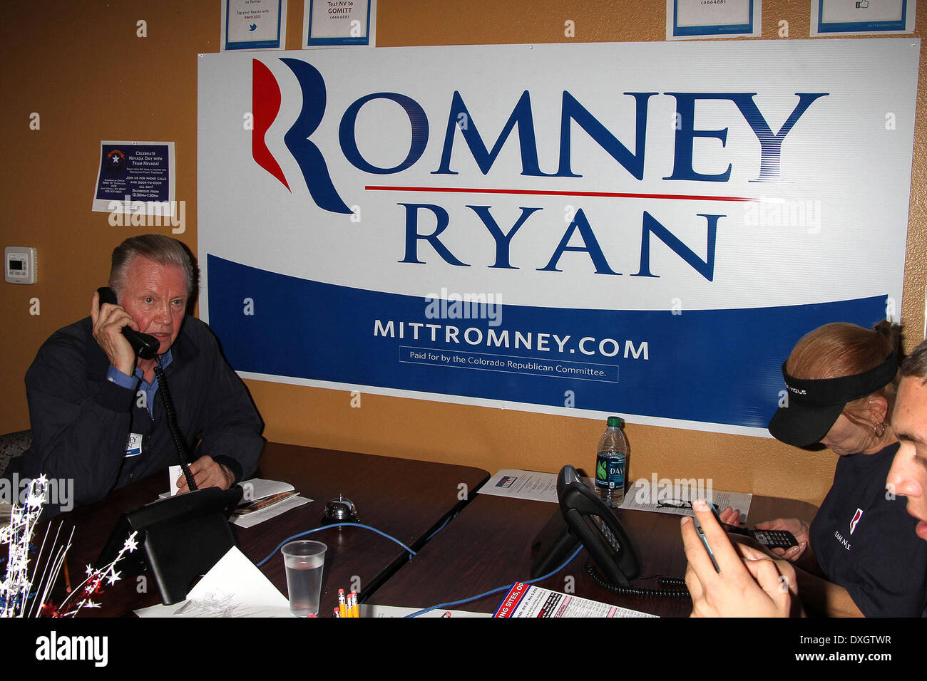 Jon Voight Celebrities stump for Republican presidential candidate Mitt ...