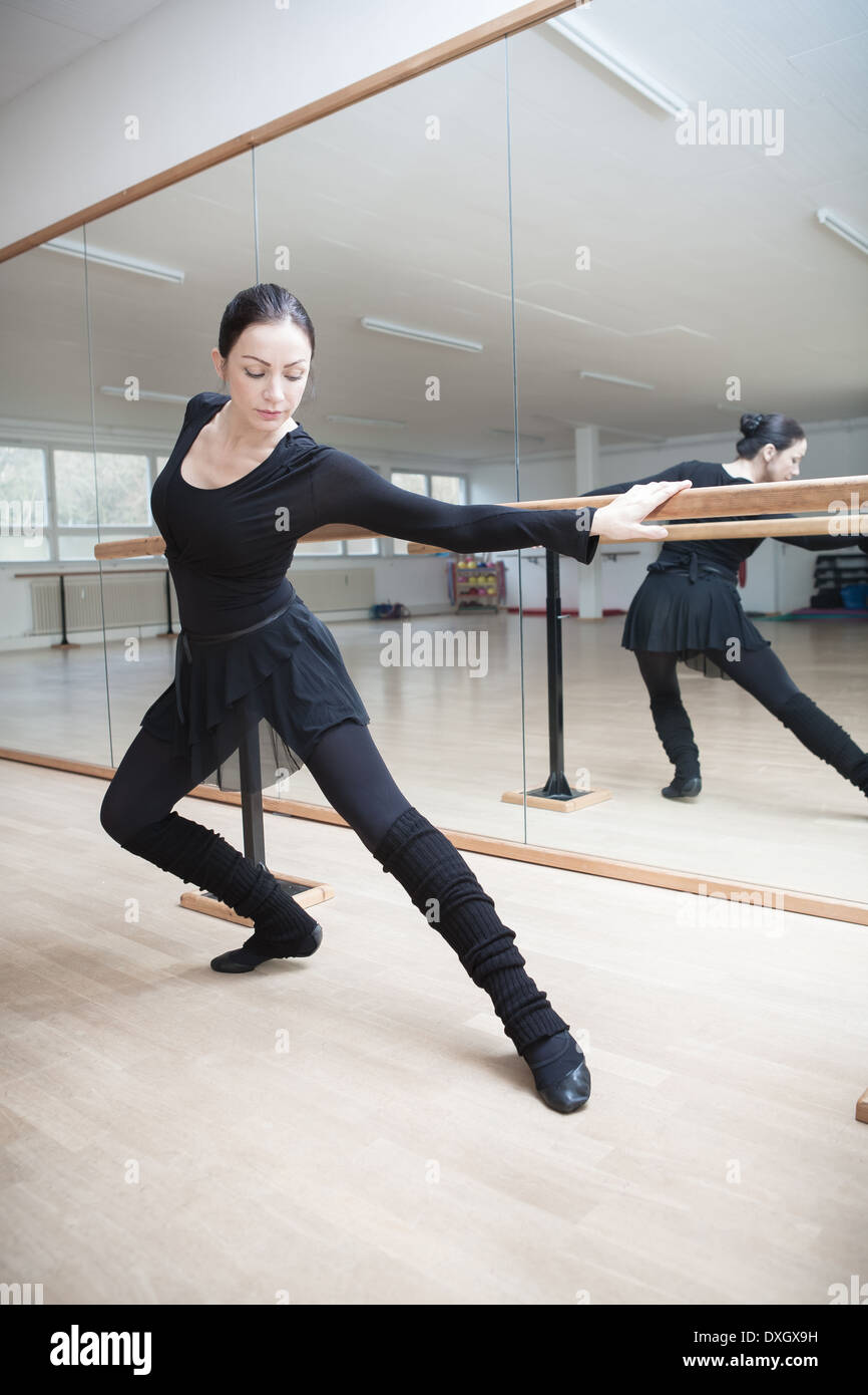 female ballet dancer at a rehearsal Stock Photo - Alamy