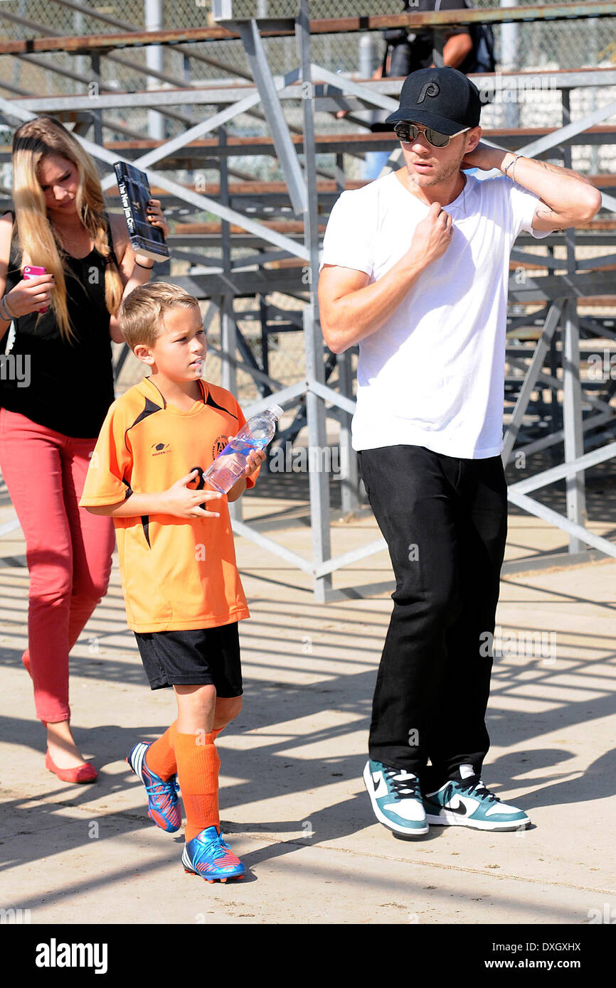 Paulina Slagter, Deacon Phillippe, and Ryan Phillippe Ryan Phillippe at ...