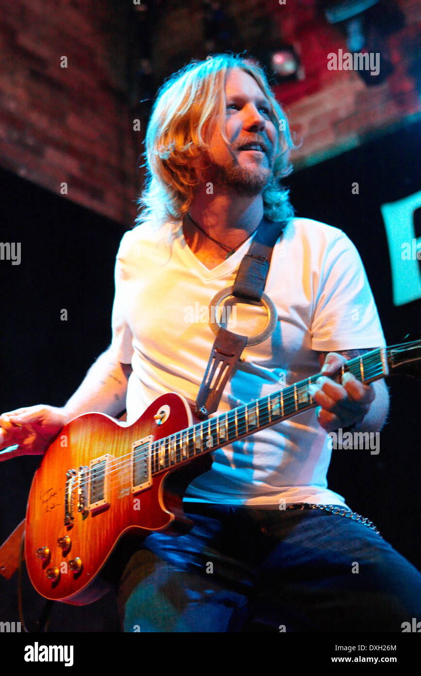 Devon Allman playing an autographed Les Paul guitar with Royal Southern ...