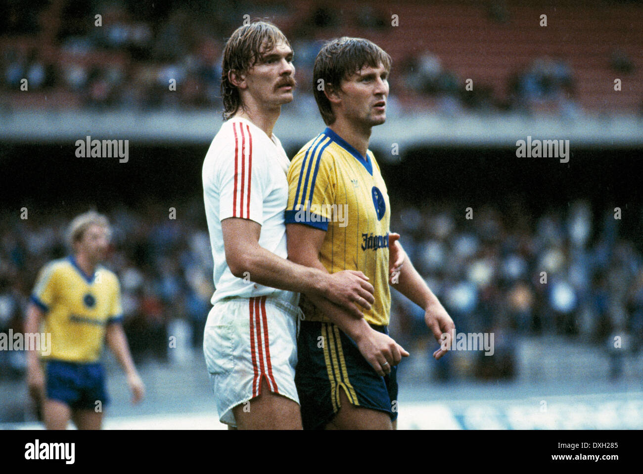 football, Bundesliga, 1983/1984, Muengersdorf Stadium, 1. FC Cologne ...