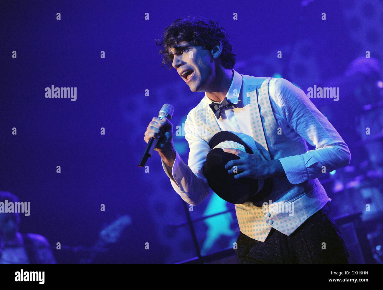 Mika performing live Featuring: Mika Where: Paris, France When: 12 Nov ...