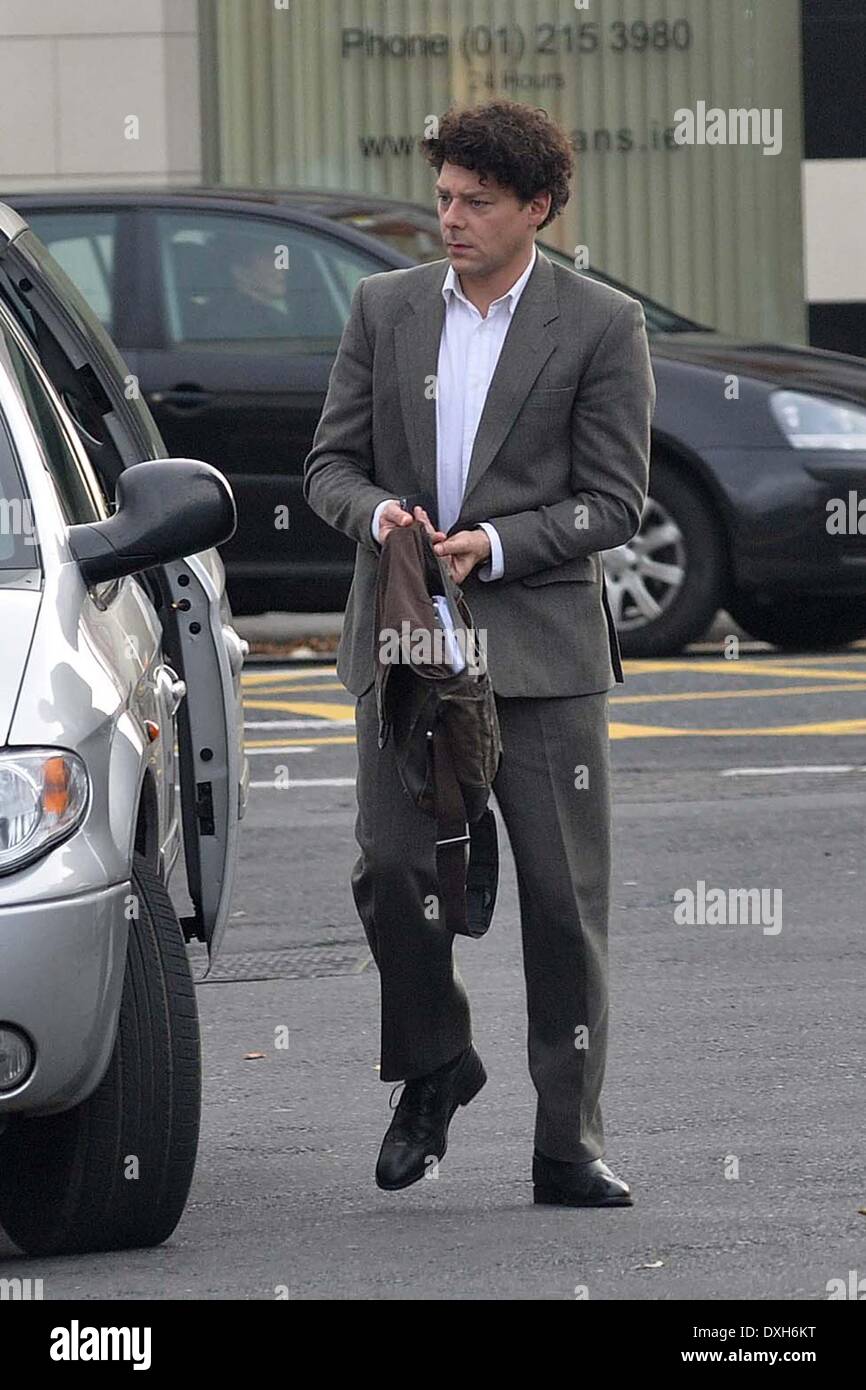 Richard Coyle Filming for new ITV crime drama 'Life of Crime' Dublin ...