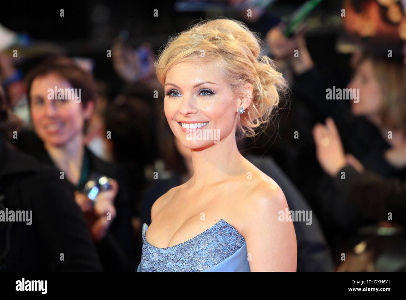 MyAnna Buring The Twilight Saga Breaking Dawn Part 2 UK premiere ...