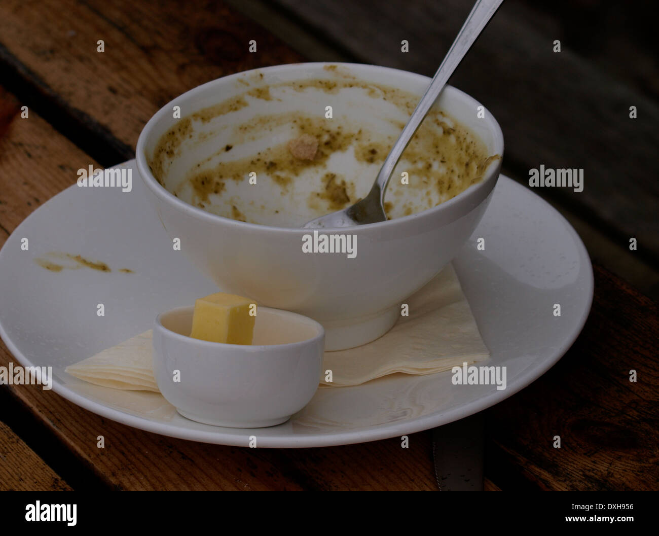 Empty bowl of soup Stock Photo - Alamy