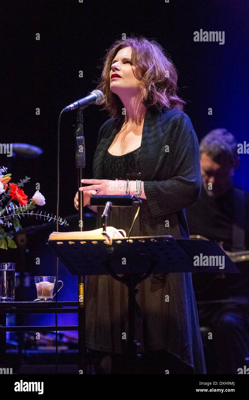 Margo timmins hi-res stock photography and images - Alamy