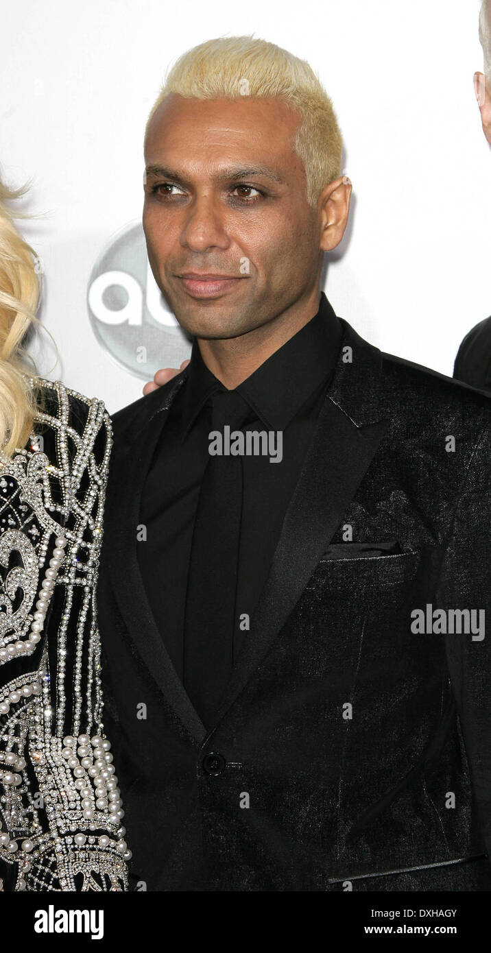 TONY KANAL'S WIFE PREGNANT WITH SECOND CHILD NO DOUBT star TONY KANAL ...