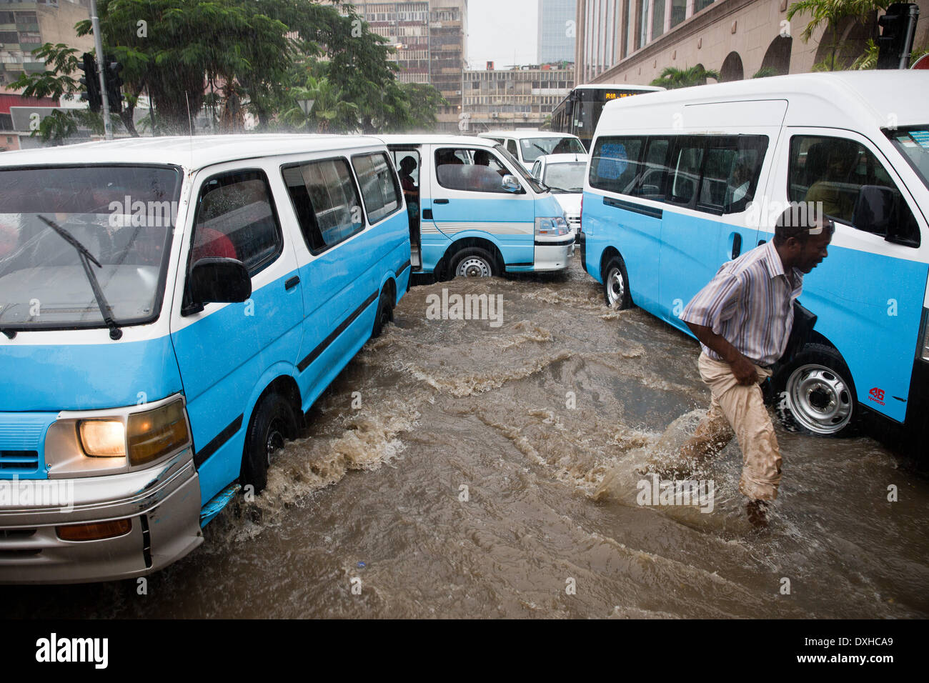 Season in angola hi-res stock photography and images - Alamy