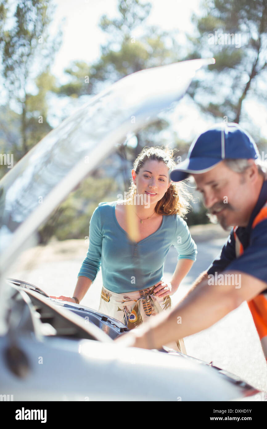 Assistance check hi-res stock photography and images - Alamy