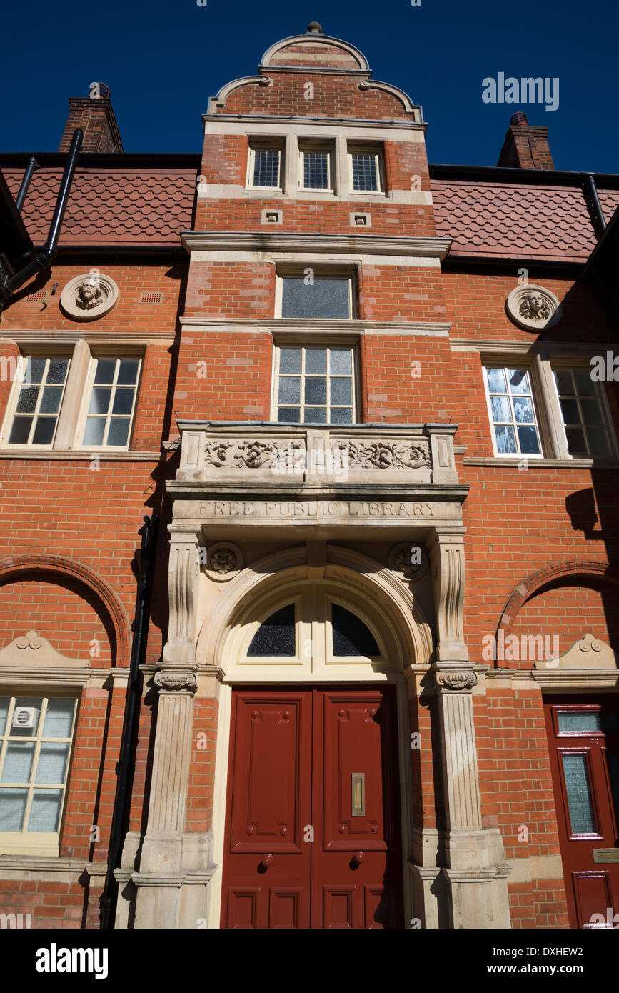 Wimbledon Library, Wimbledon Hill Road, London, UK Stock Photo - Alamy