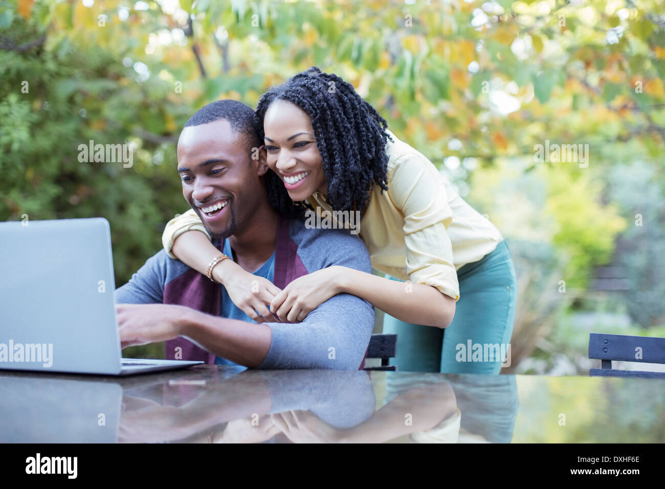 African american happy laptop hi-res stock photography and images - Alamy