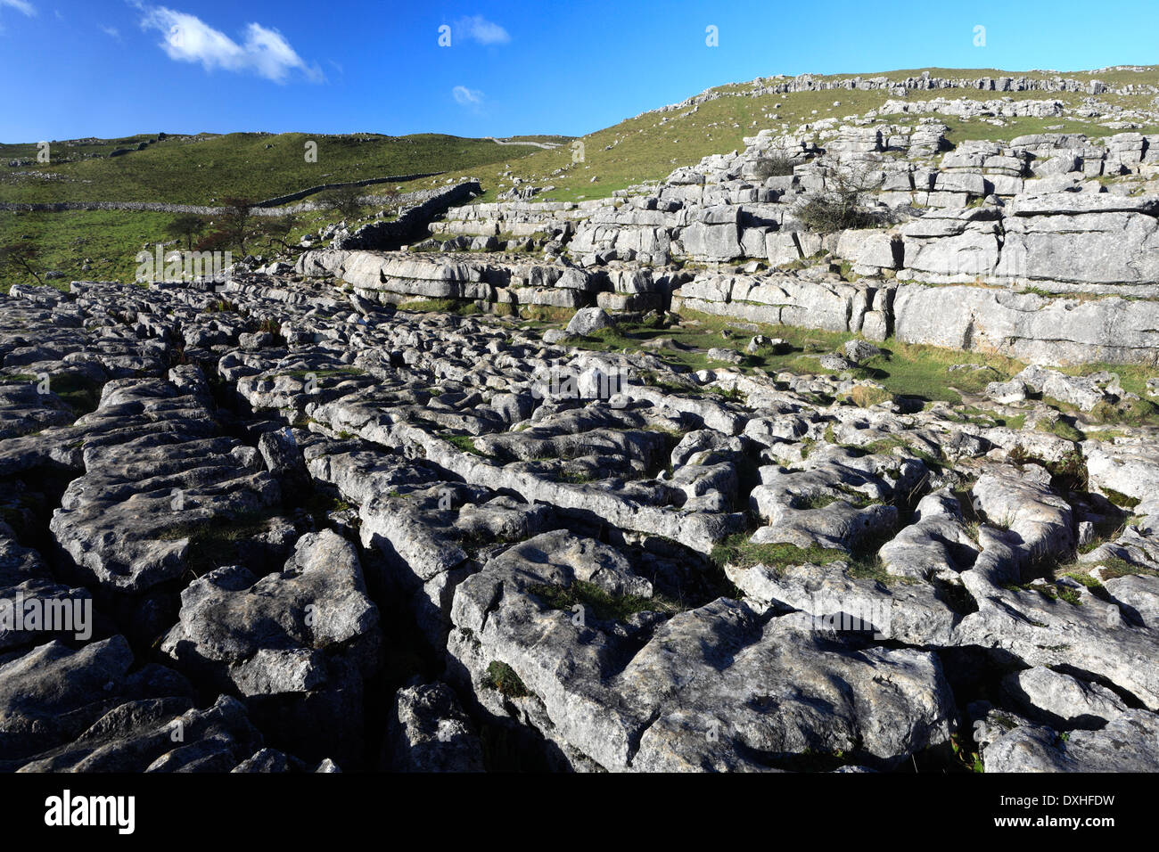 Autumn, Malham Cove, limestone cliffs, Malhamdale, North Yorkshire ...