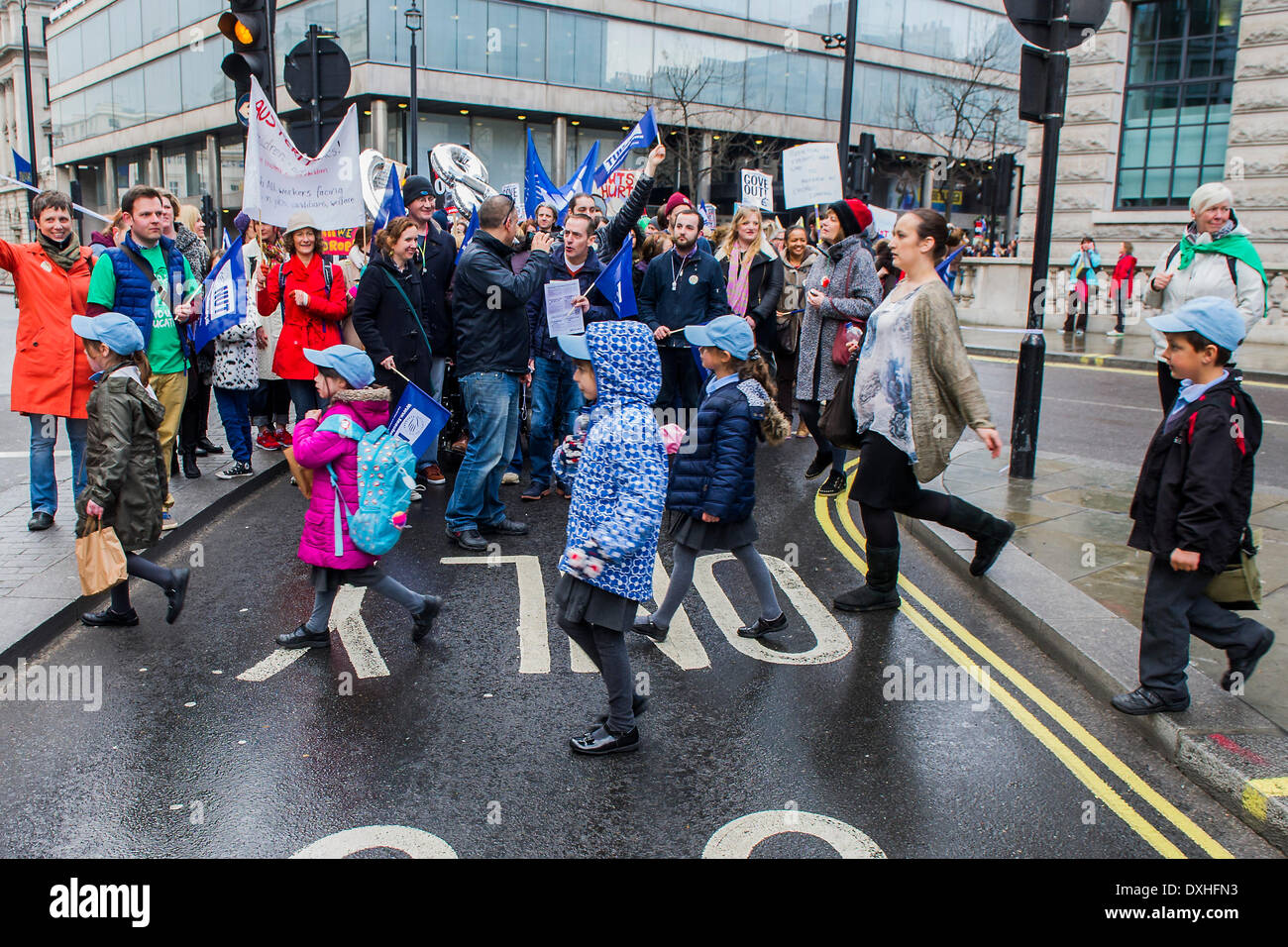 National action protest march hi-res stock photography and images - Alamy