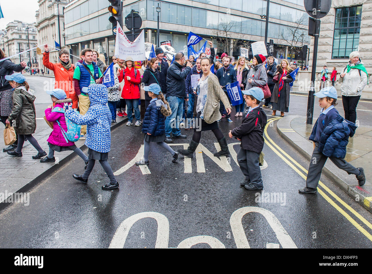 National action protest march hi-res stock photography and images - Alamy