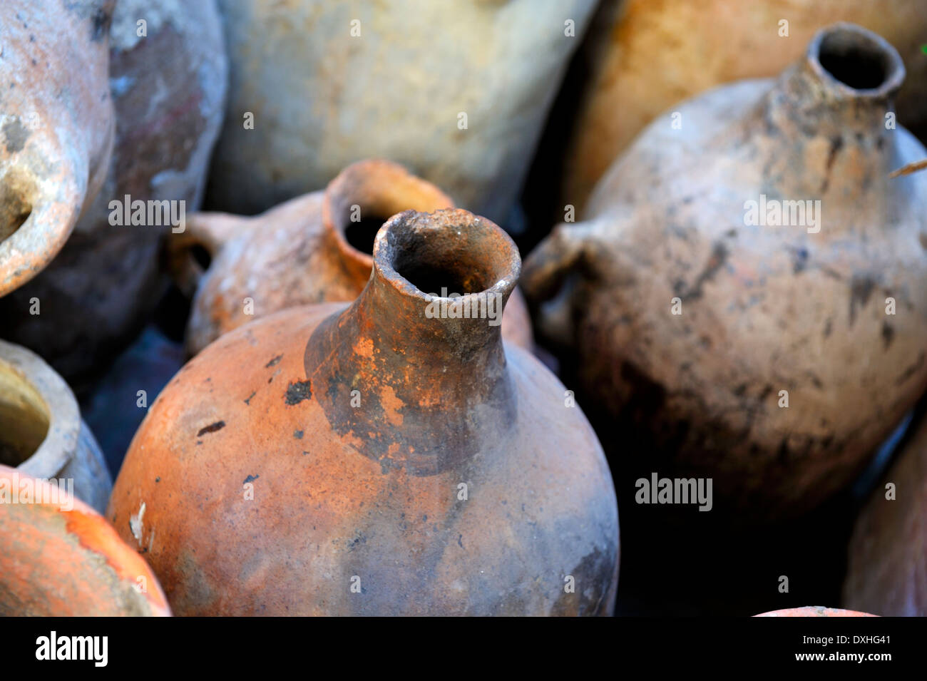 Old pottery hi-res stock photography and images - Alamy