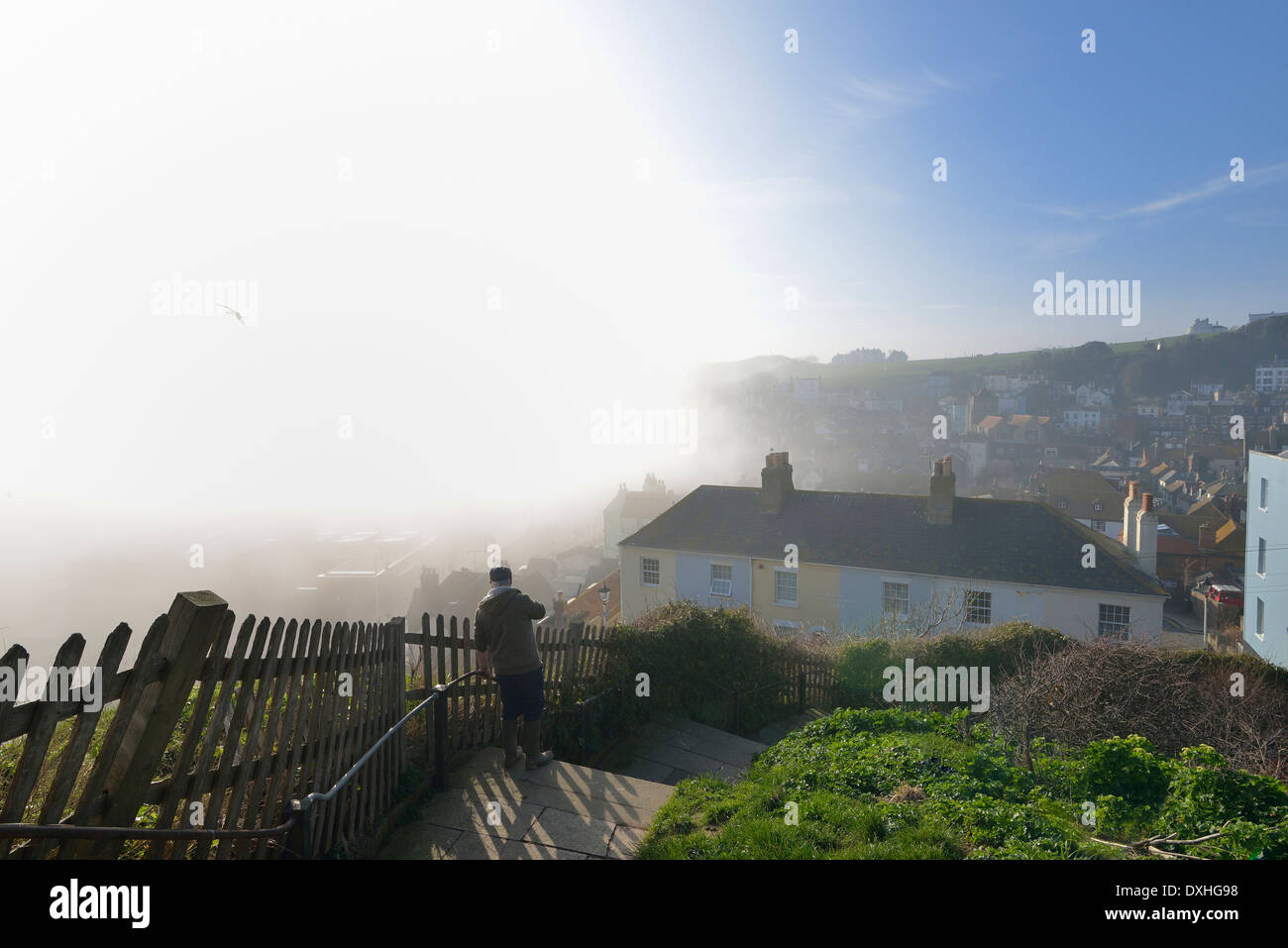 Mist over town hi-res stock photography and images - Alamy