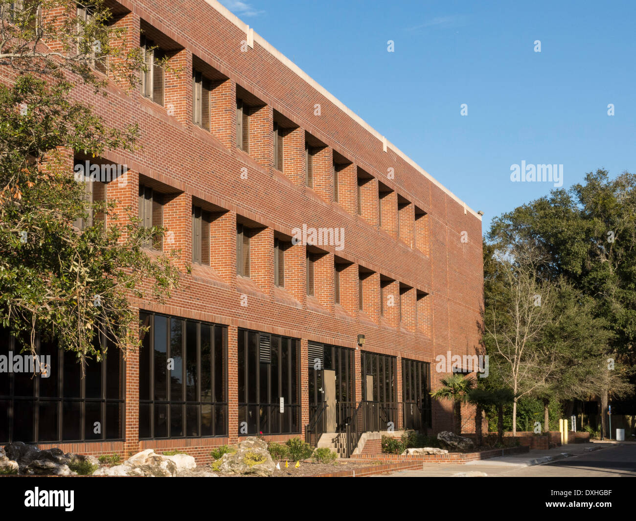 Uf campus building hi-res stock photography and images - Alamy