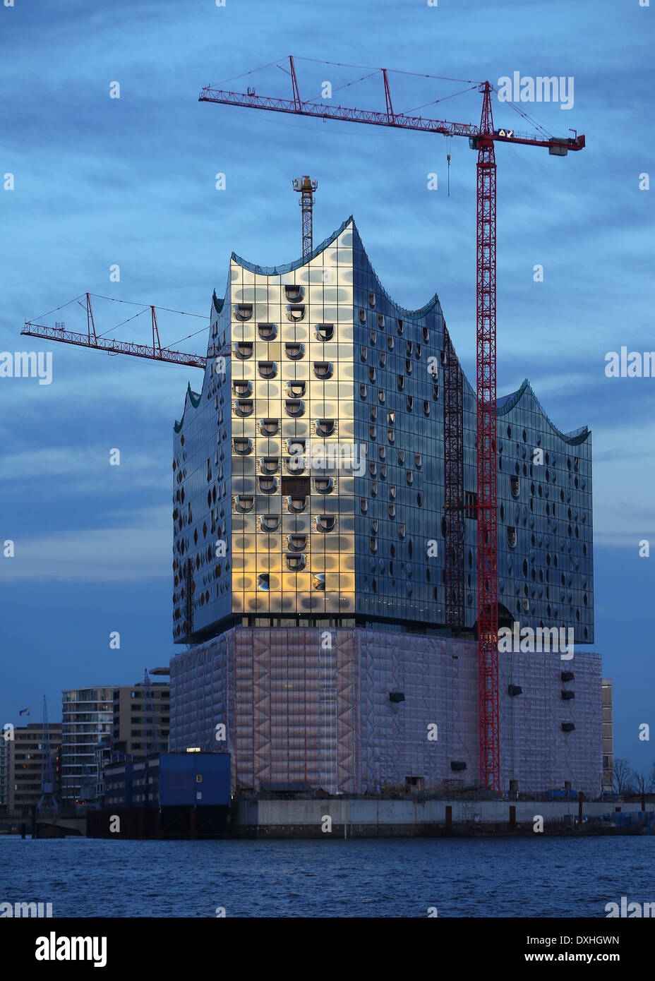 Hamburg, Germany. 20th Mar, 2014. The Elbe Philharmonic Hall at sunset ...